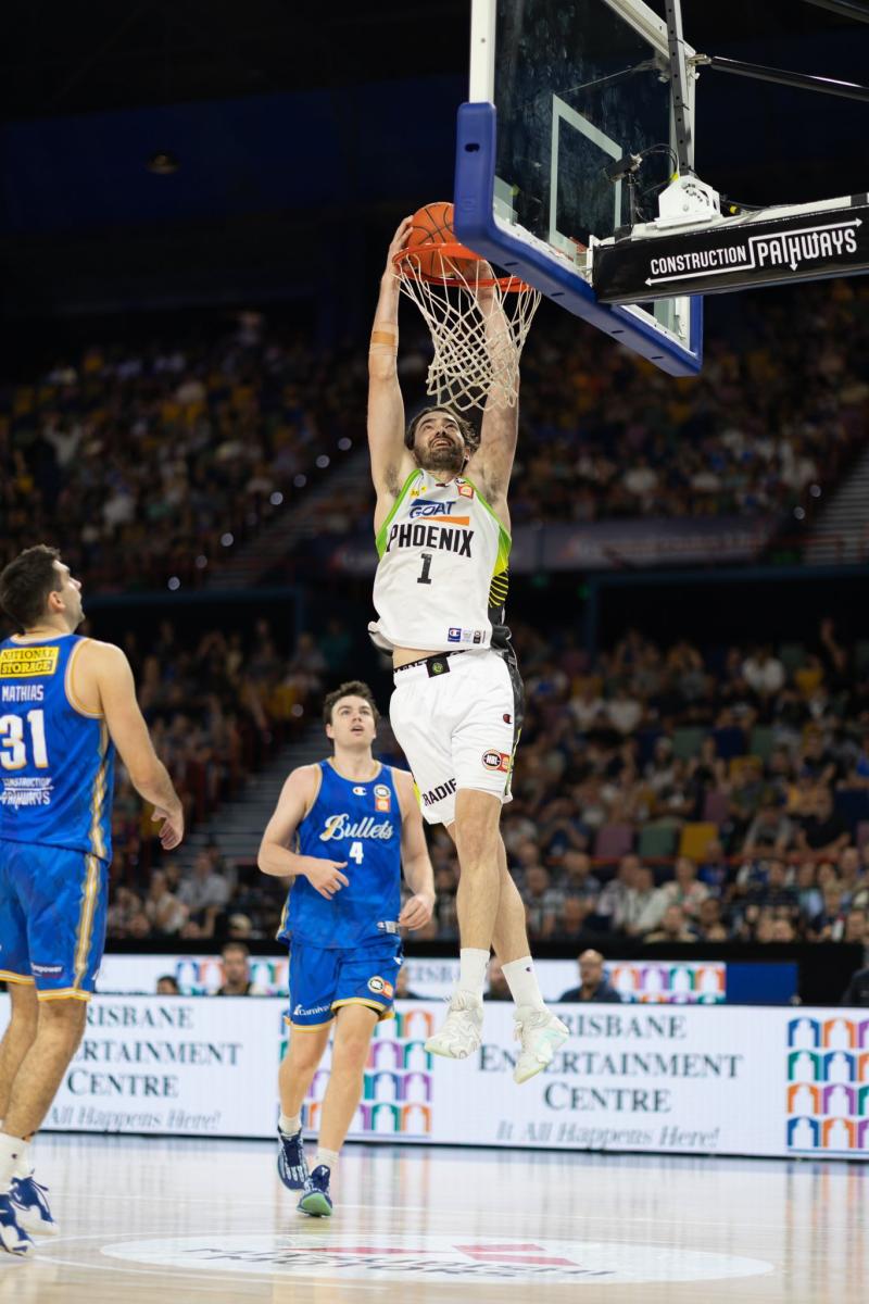 Boti Nagy | '3-point specialist' Hunter guns down Bullets